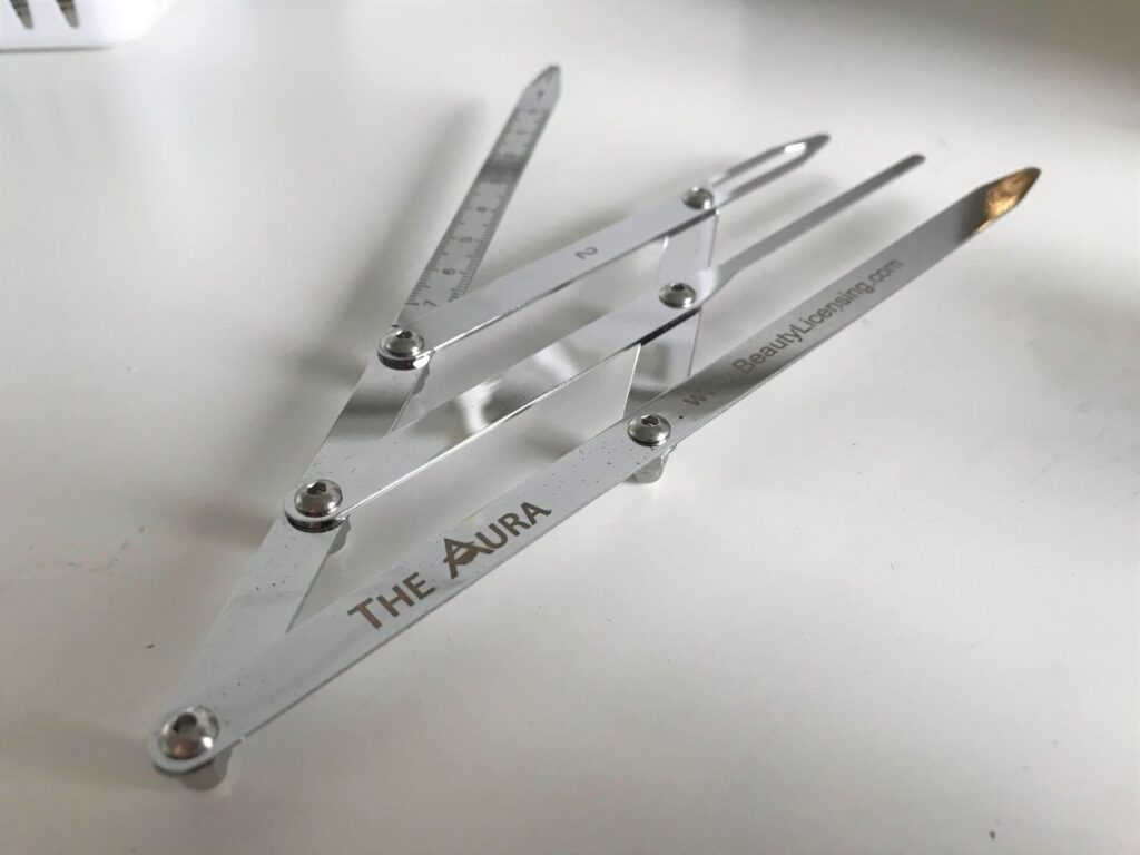 Golden Ratio Divider - Aura Beauty Training